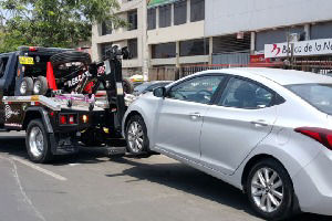 Multa por mal parqueo: ¿En qué lugares no estacionarse? - Autofact