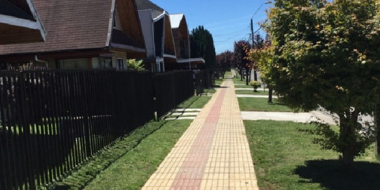 Acera: ¿Qué es y qué dice la Ley de Tránsito sobre esta zona? - Autofact